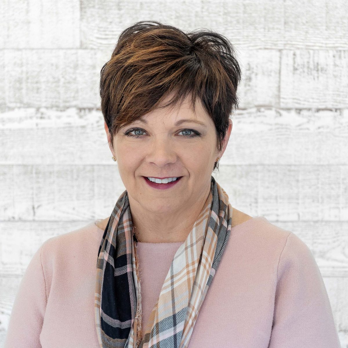 Stephanie Loch - Curious Plot